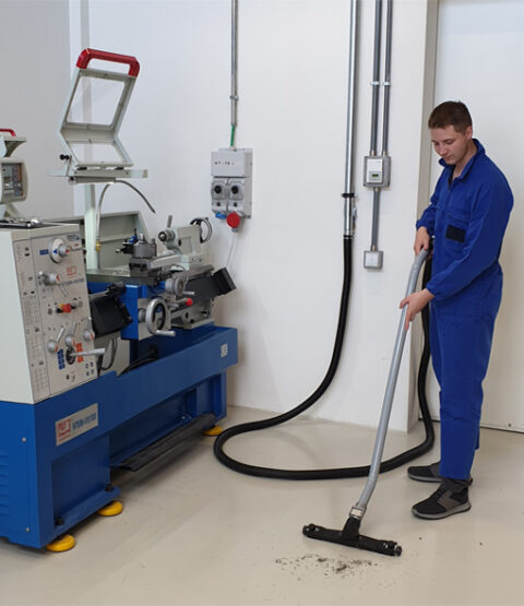Industrial Central Vacuum Systems | Starvac: Clean efficiently